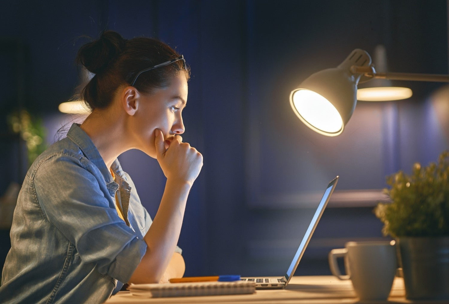 Night Working Light Therapy - A Solution for Shift Workers | Luminette US